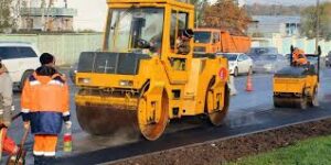 Staying Safe Around Construction Heavy Equipment | Equipment Planet ...